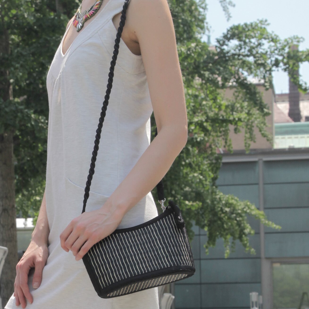 Sustainable Handmade Scoop Shape Seagrass Crossbody Shoulder Sling ...