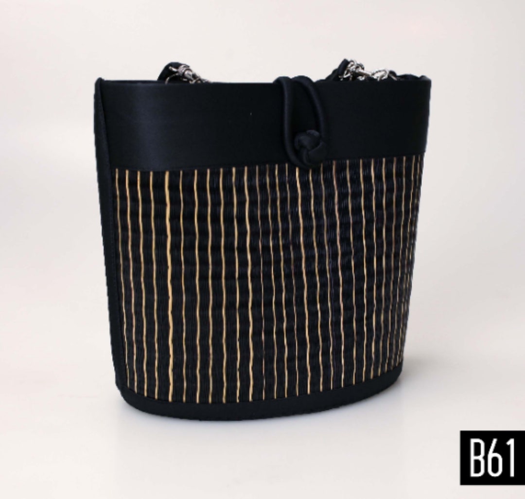 Ergonomic Hand Woven Straw Grass Shoulder Bag Petite Curved Avi Purse W ...