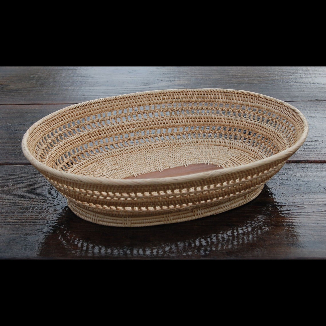 Oval Deluxe Bowl, Open Weave Design W/ Palm Leaf Center - Etsy