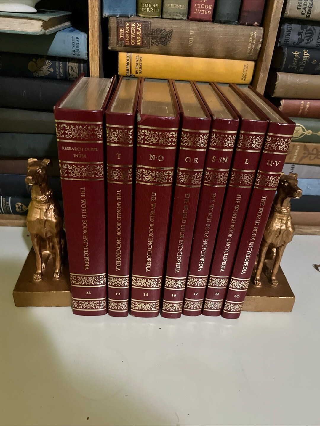 Display, Decor, Staging the World Book Encyclopedia 1988 Set of 7 Red ...