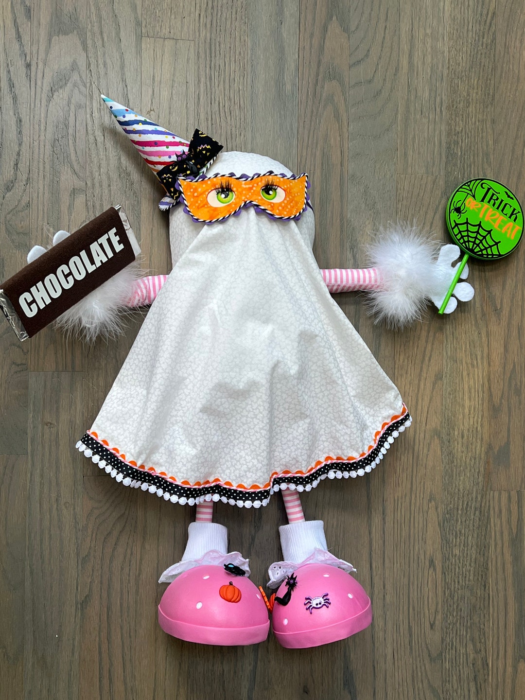 A Little Boojee Ghost Wreath Attachment, Costume Party Girl, Trick or ...