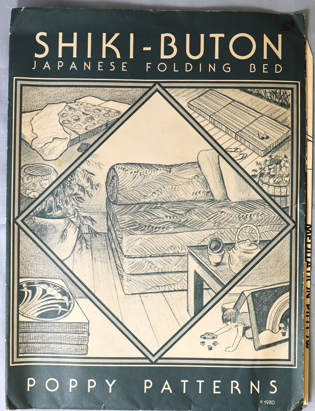 Shiki Buton Japanese Folding Bed Pattern. Vintage 1980 Poppy Pattern ...