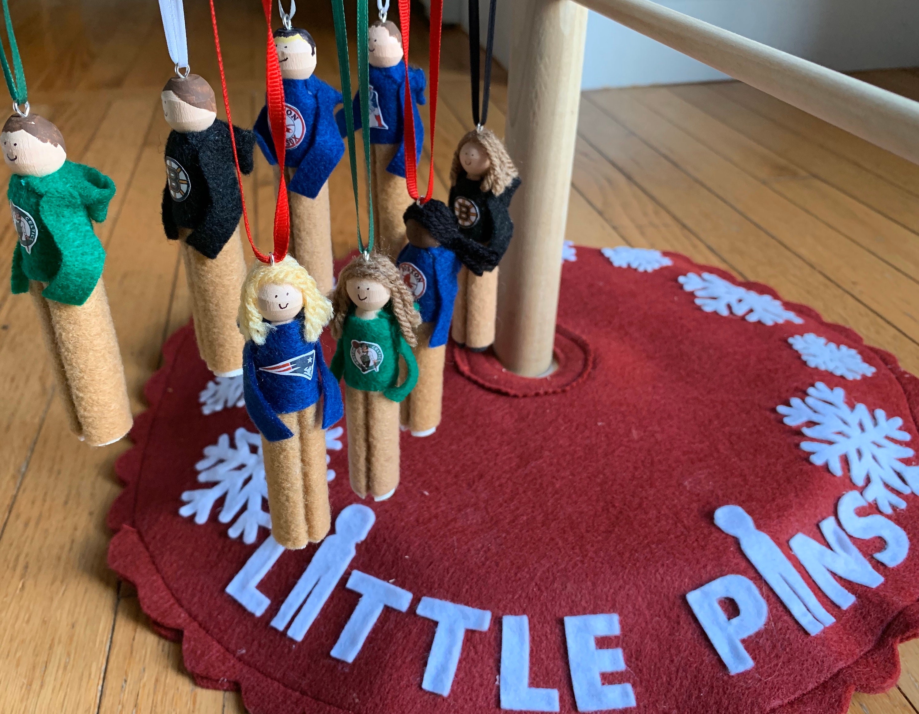 ONE Customized Sports Team Clothespin Ornament—examples in Pics - Etsy