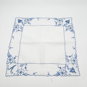 Fancy Hankies/handkerchiefs/vintage Cotton or Linen/lace Trimmed/floral ...