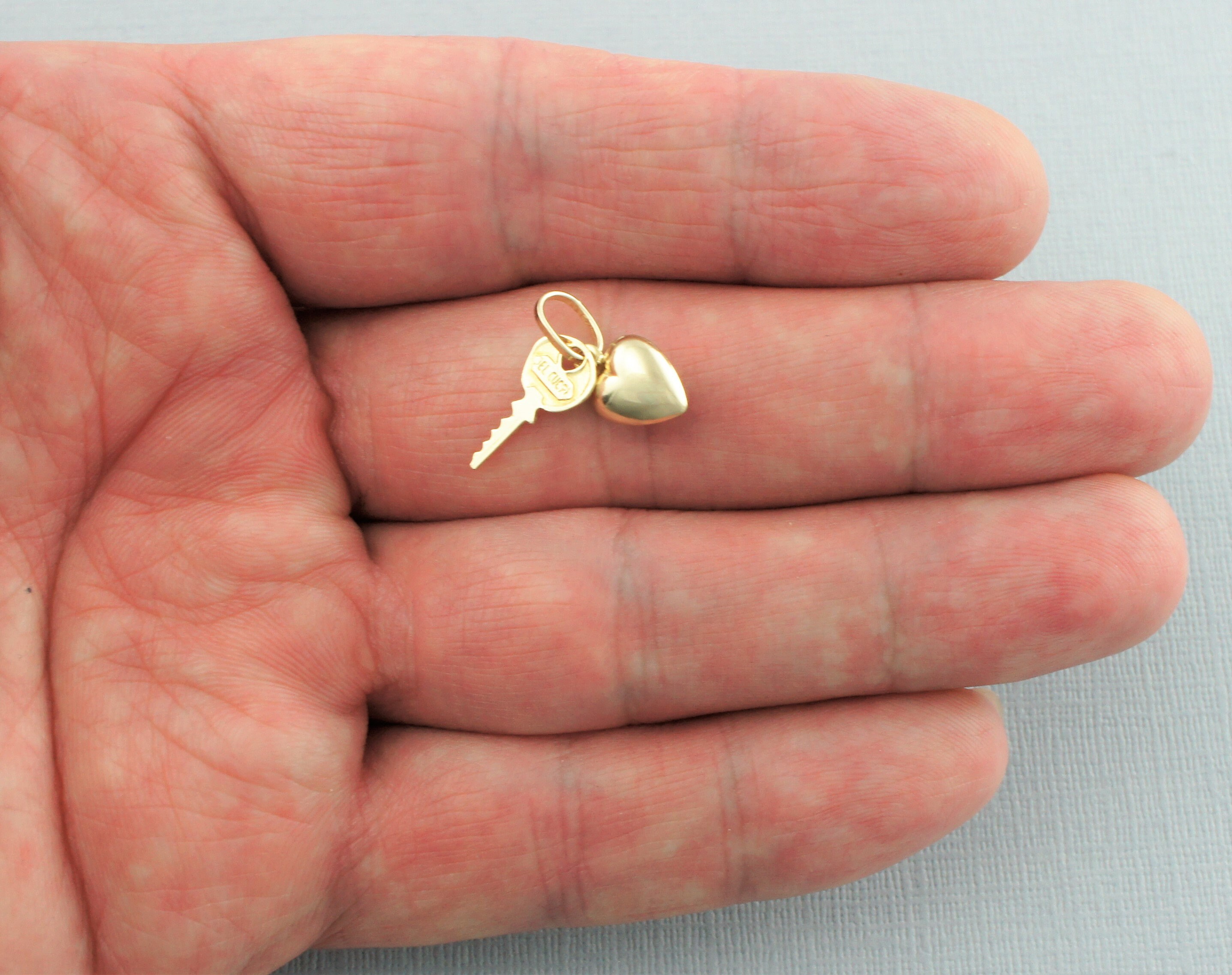 9ct Gold Key and Heart Pendant | Gold Key and Heart Charm | Heart and ...