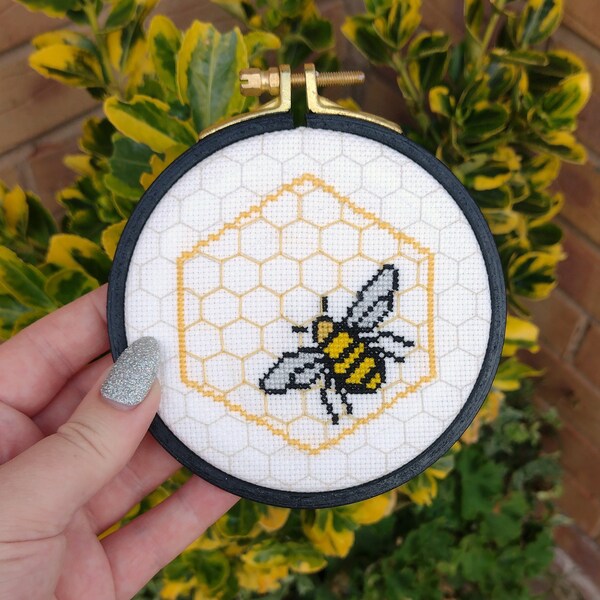 Bee Cross Stitch Pattern - Etsy