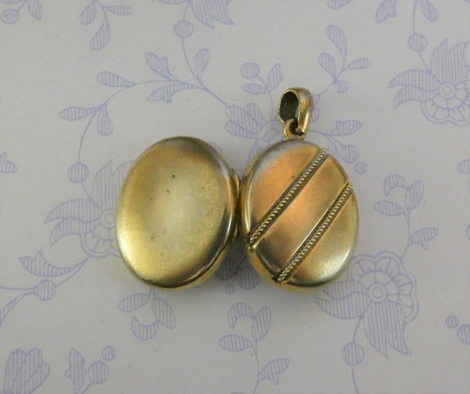 Large Victorian Locket Beautiful Large Antique Pinchbeck | Etsy