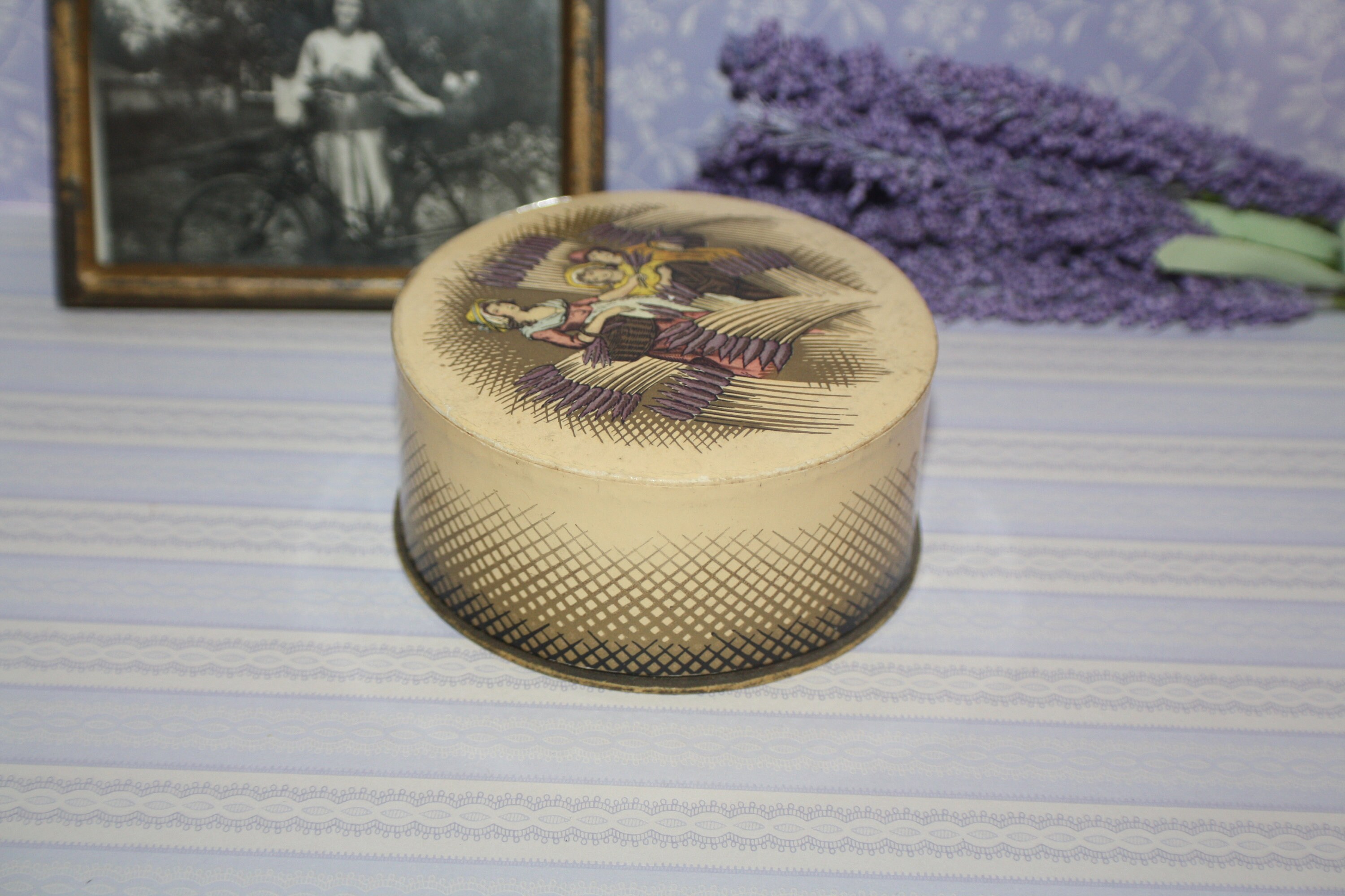 Old English Lavender Face Powder Wonderful Original Unused | Etsy