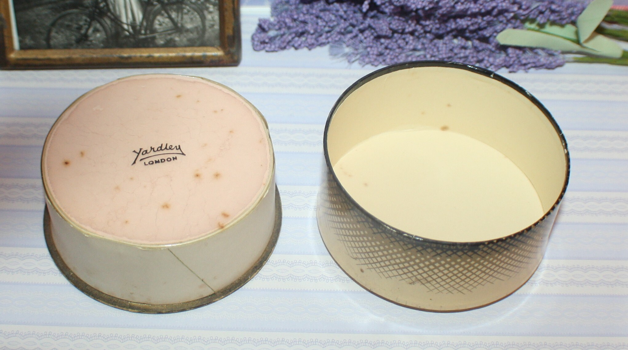 Old English Lavender Face Powder Wonderful Original Unused | Etsy