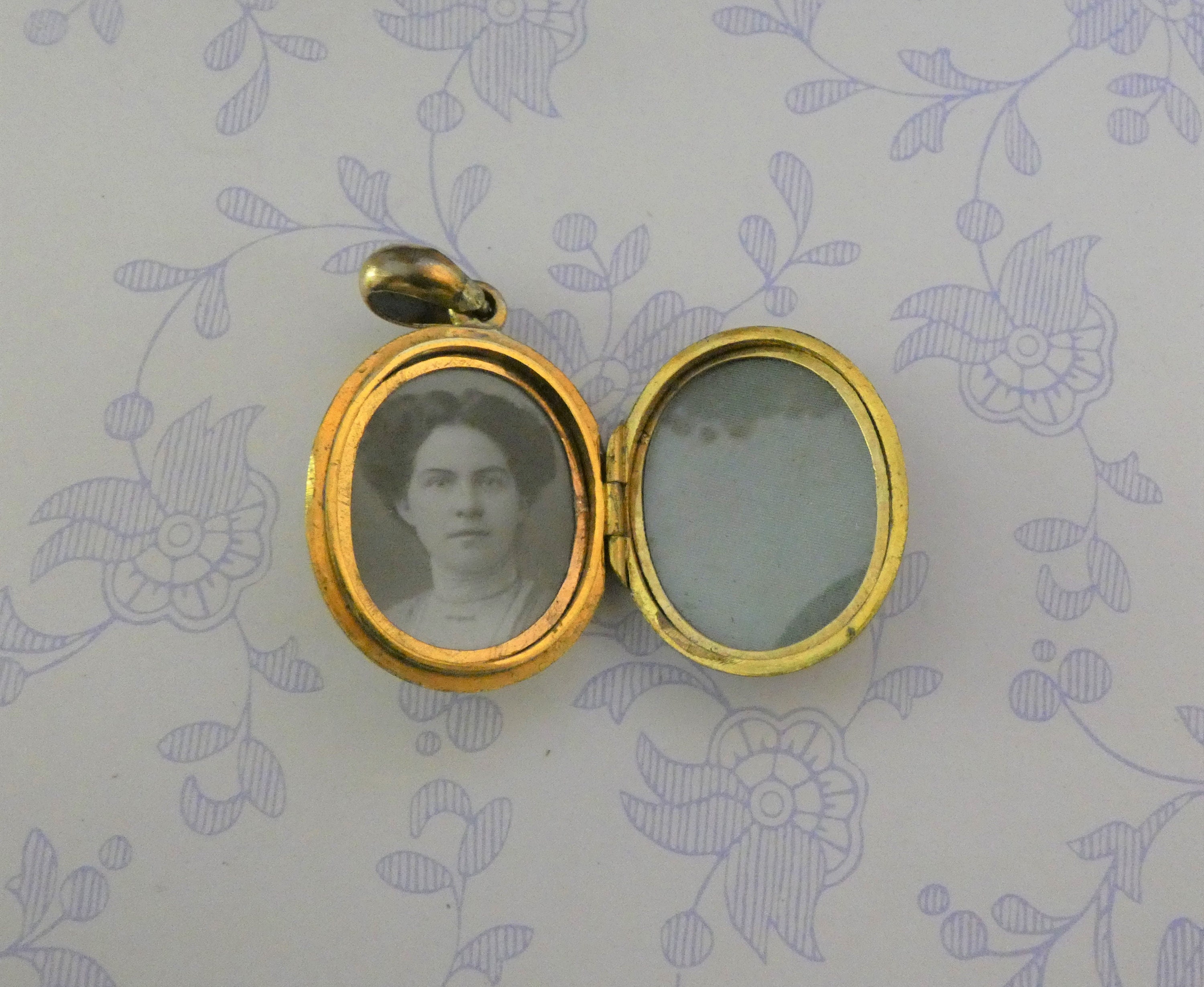 Large Victorian Locket Beautiful Large Antique Pinchbeck | Etsy