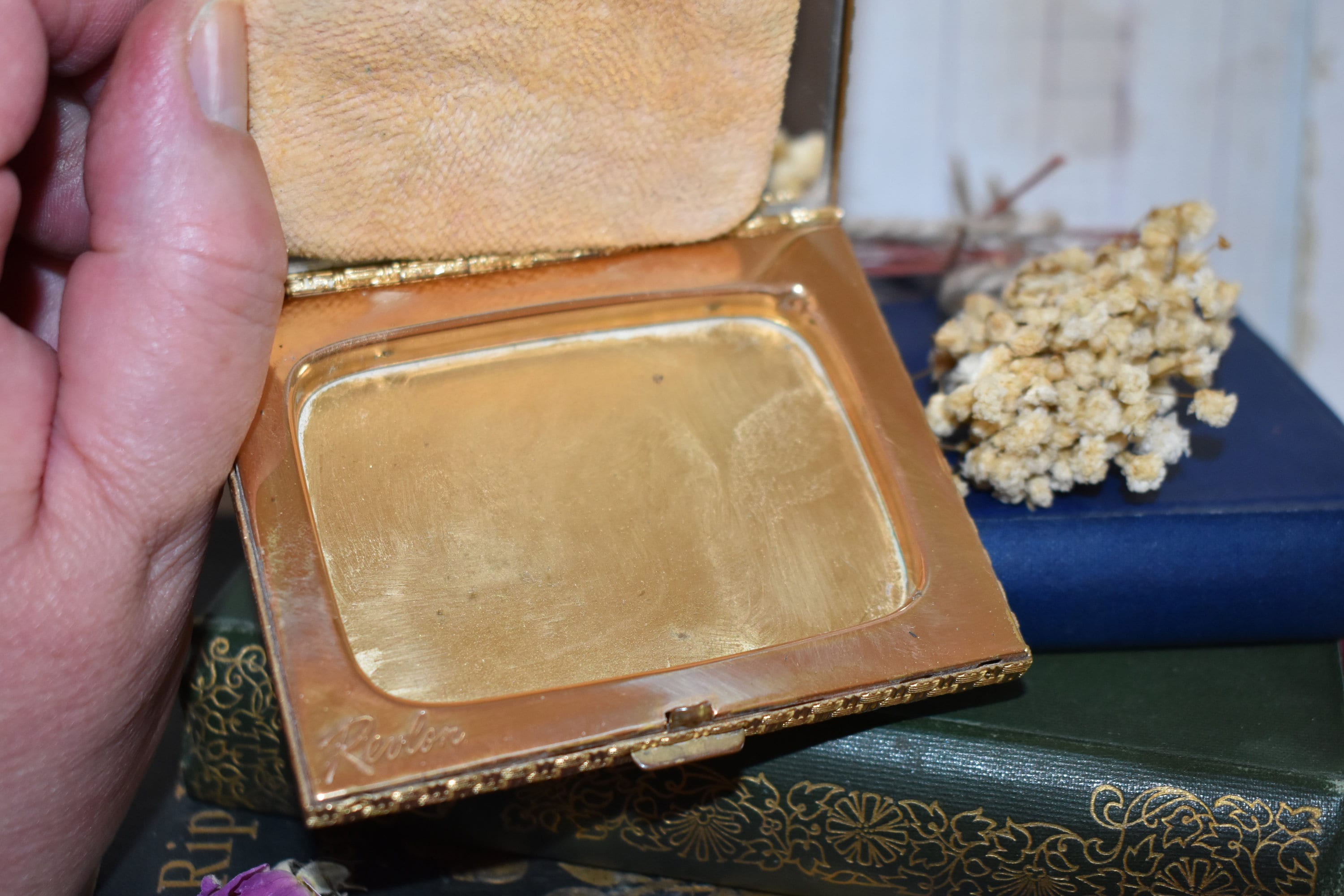 Revlon Powder Compact Beautiful Vintage Gilt Diamante - Etsy