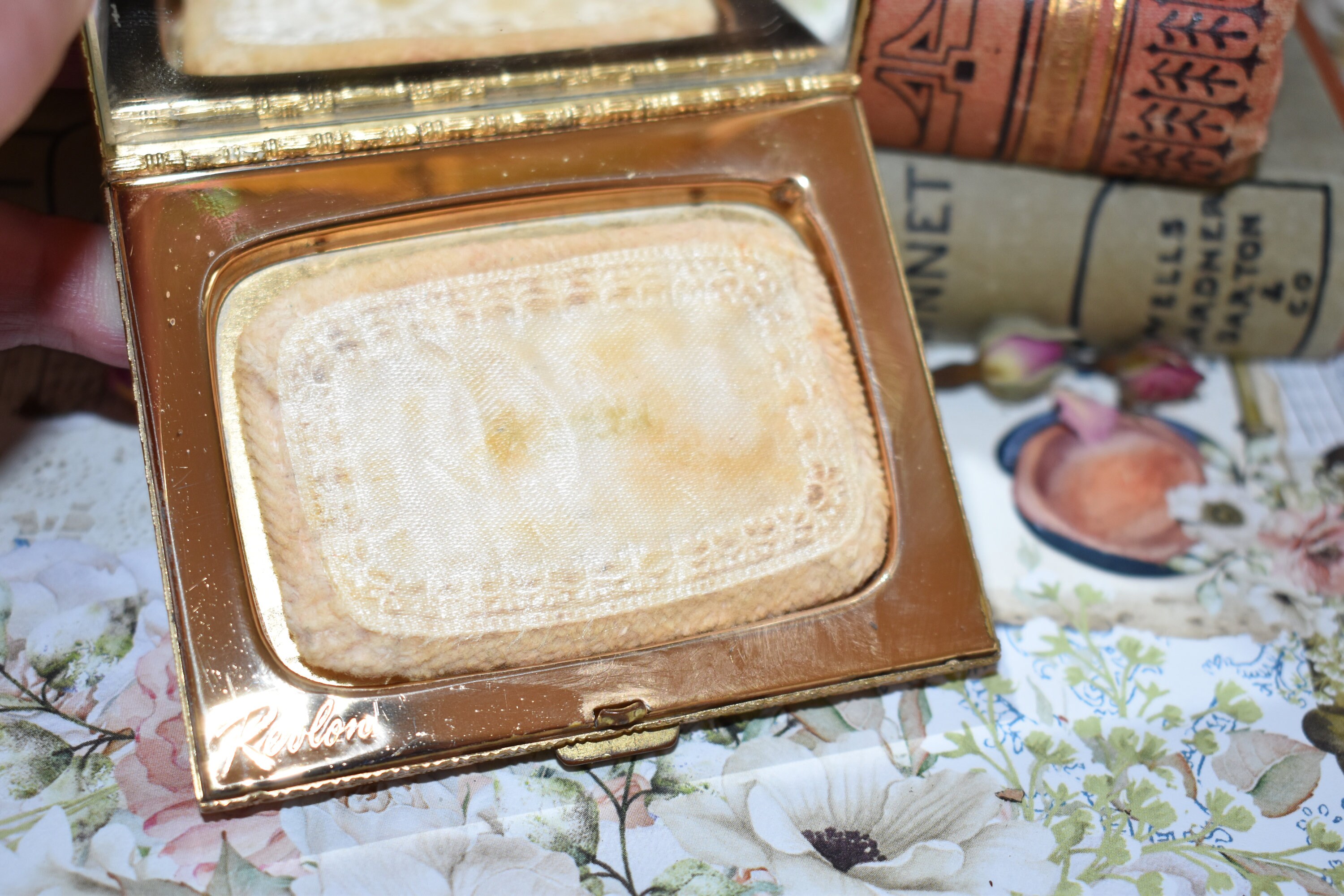 Revlon Powder Compact Beautiful Vintage Gilt Diamante - Etsy