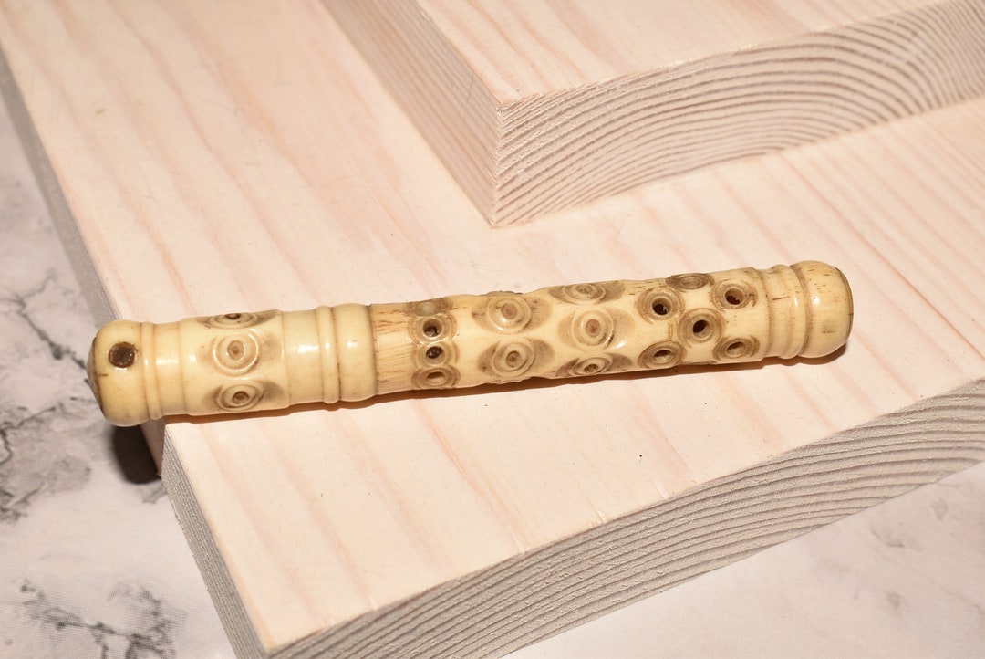 Victorian Etui Bovine Bone - Gorgeous Antique Intricately Carved Needle ...