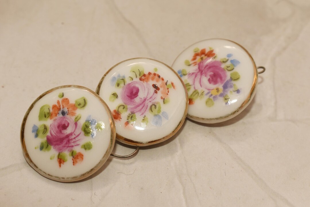Gorgeous Roses Buttons - Beautiful Vintage China Signed Buttons - Etsy
