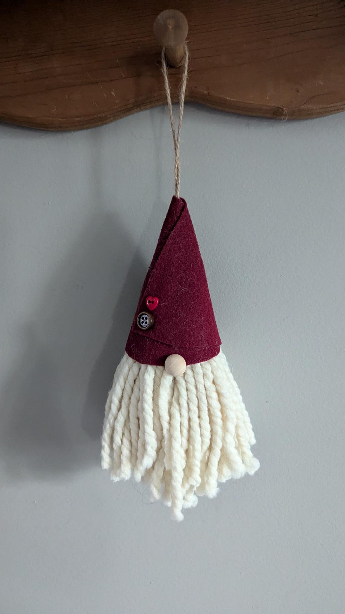 Handmade Christmas Gnome Wall Decor (4 Colors to Choose From) - Etsy