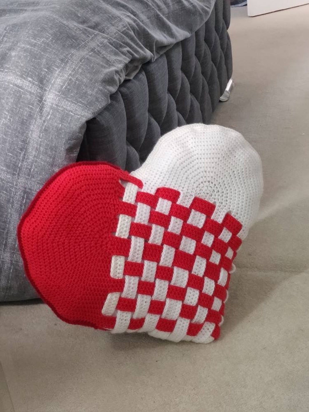 Crochet Heart Shaped Pillow Pattern, Valentine's Day Pillow - Etsy