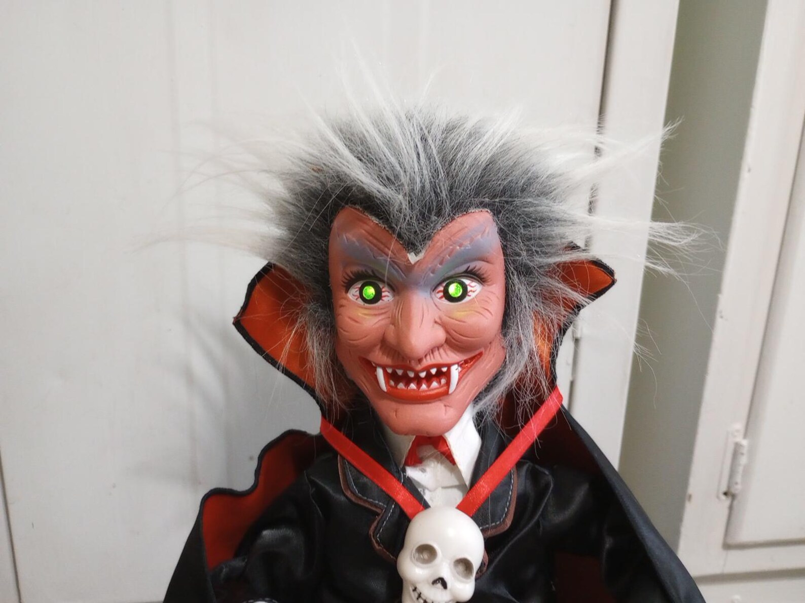 Dracula Halloween Vintage Animated Vampire Eyes Blow Mold Funny Toys 16 ...