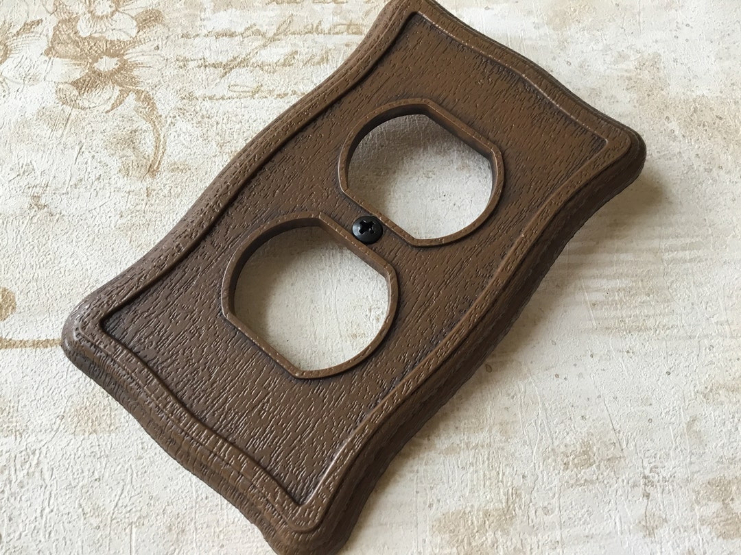 Vintage 1960’s MCM Flared Decorative Receptacle Cover Plate, Vintage ...