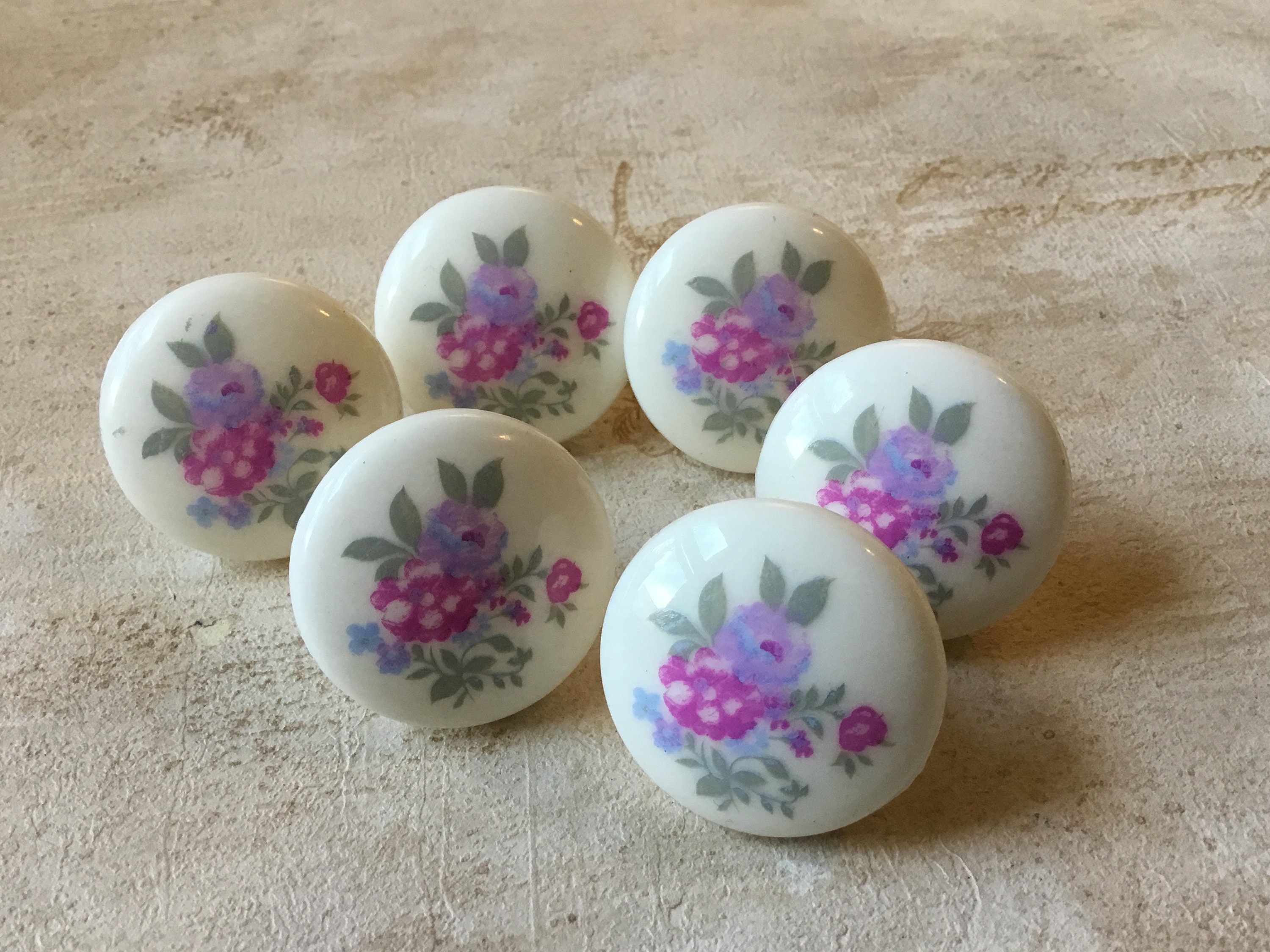 Vintage Purple Floral Drawer Knobs Set of 6 Plastic Kitschy Purple ...