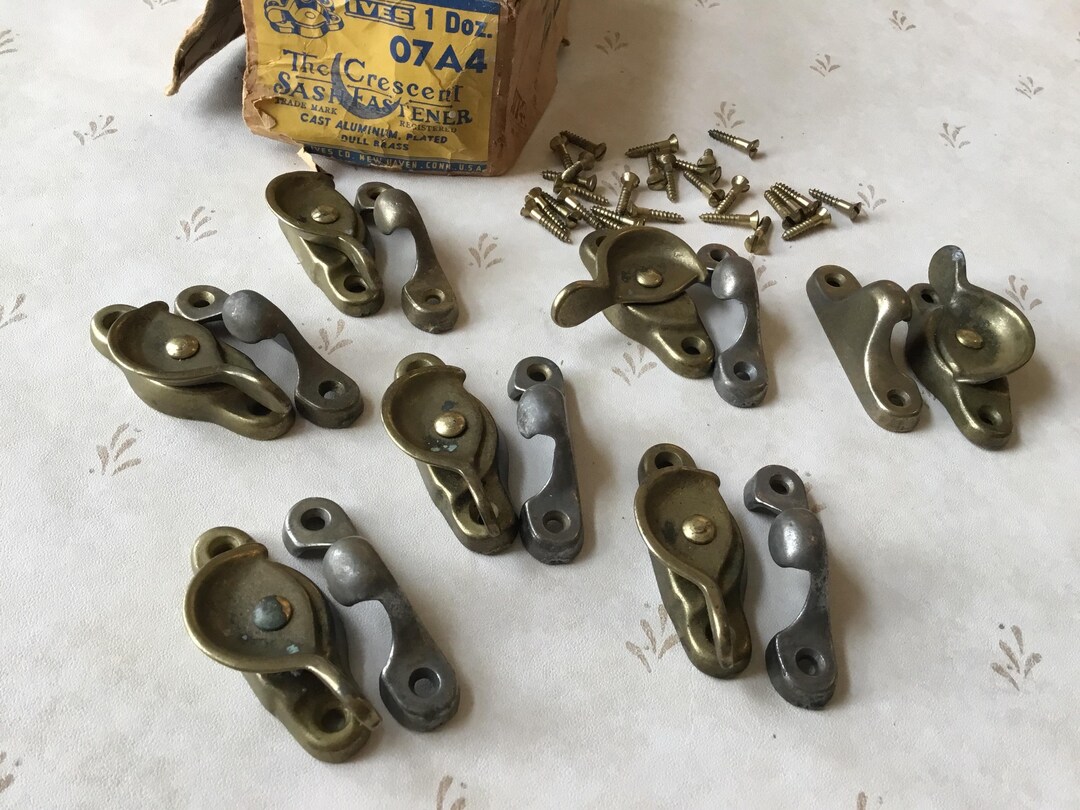 Vintage Crescent Sash Fasteners Set of 7 Vintage Cast Aluminum Plated ...