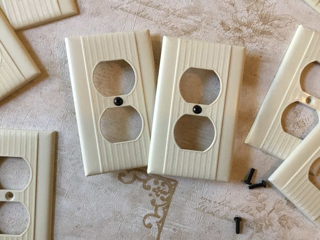 Ivory Ribbed Duplex Receptacle Plates Pair of Vintage 1950s 2 Gang ...