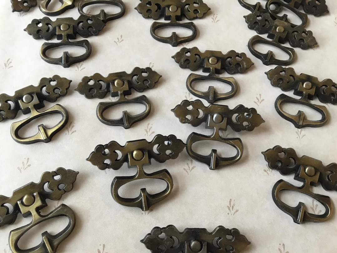 MCM Fixed Bail Drawer Pulls With Matching Attached Backplates Set of 20 ...