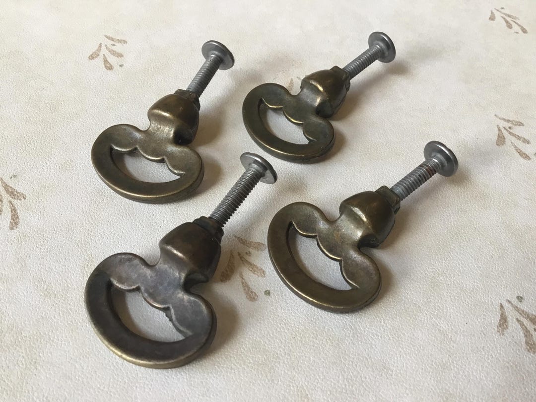 Vintage KBC Solid Brass Set of 4 Faux Key Hutch Knobs Vintage Faux Key ...