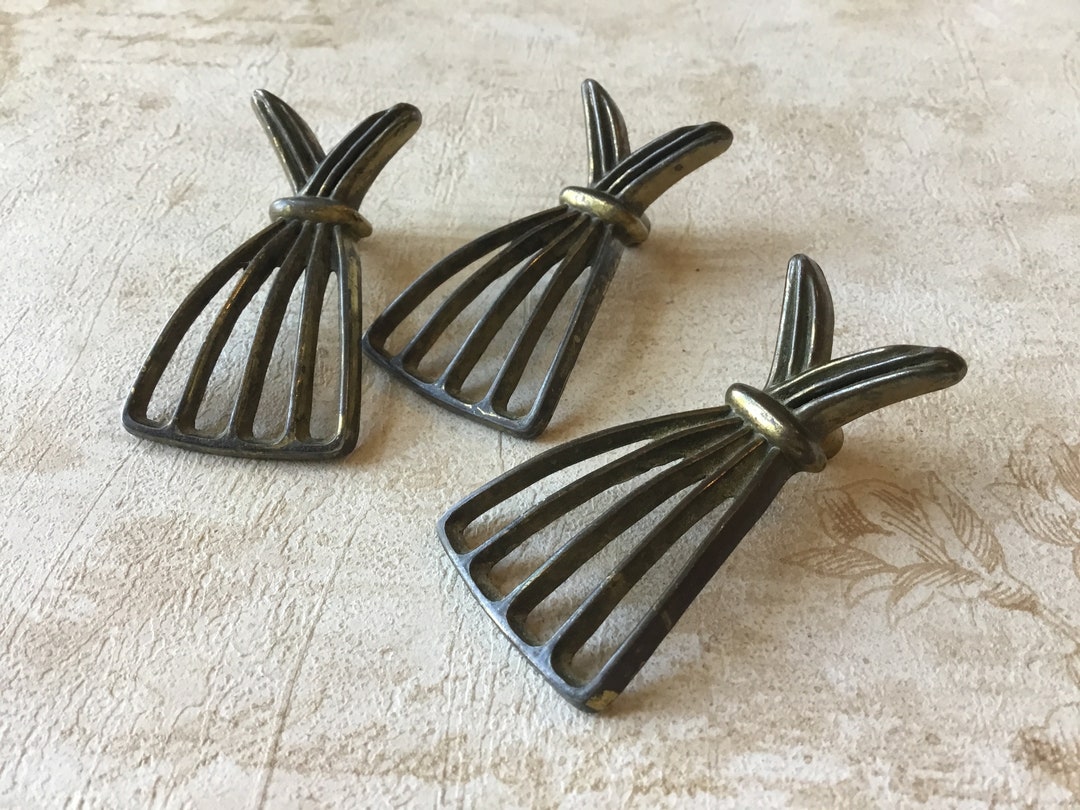 MCM Single Mount Drawer Pulls Set of 3 Vintage 1960’s Finger Tip Drawer ...