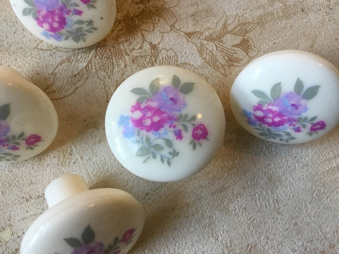 Vintage Purple Floral Drawer Knobs Set of 6 Plastic Kitschy Purple ...