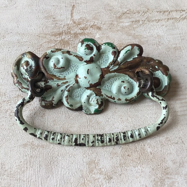 Shabby Chic Pull - Etsy