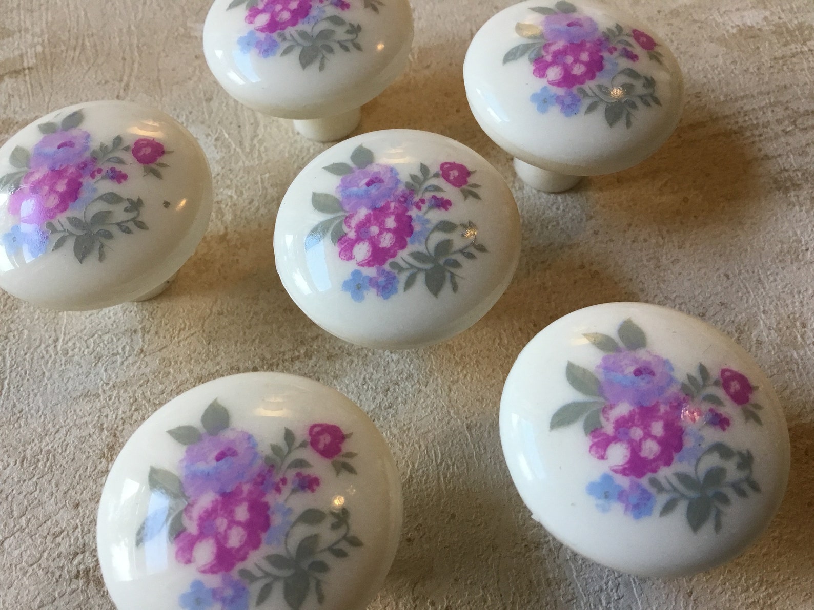 Vintage Purple Floral Drawer Knobs Set of 6 Plastic Kitschy Purple ...