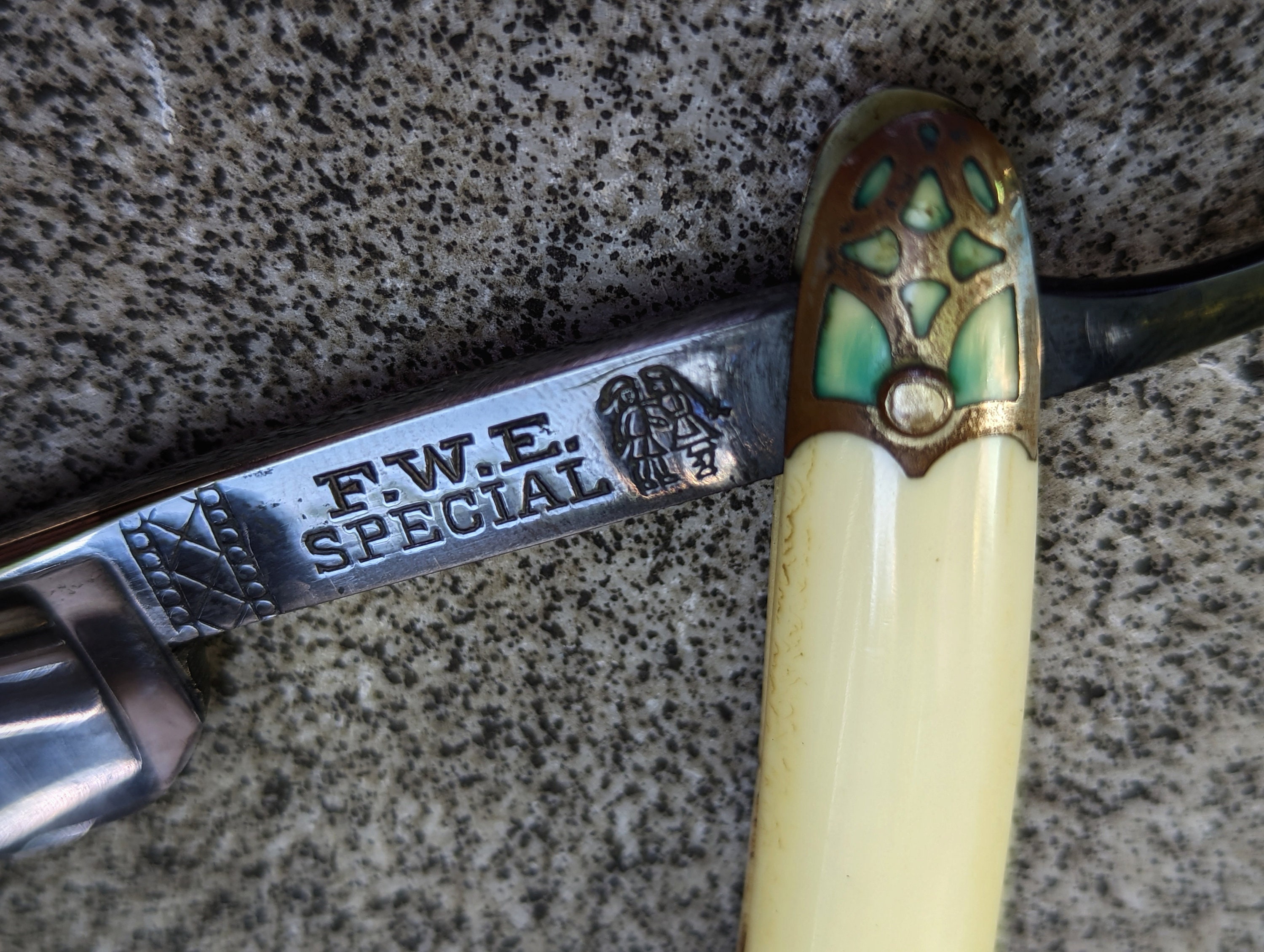 5/8 FW Engels Shave Ready Straight Razor Fancy Ornate Scales Shave Ready