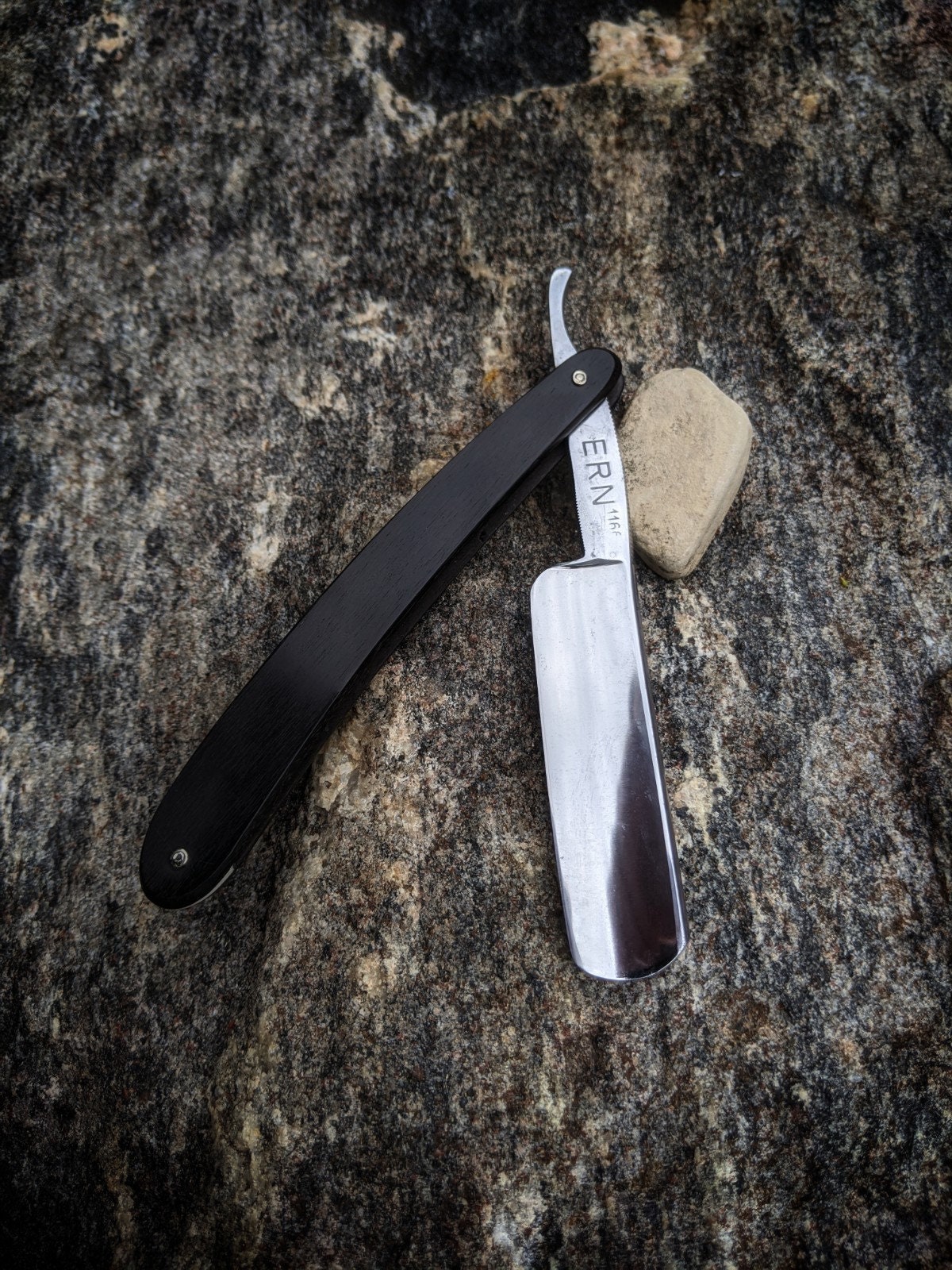 Vintage Ern 1166 Extra Hollow Ground Straight Razor Crown & Sword Germany