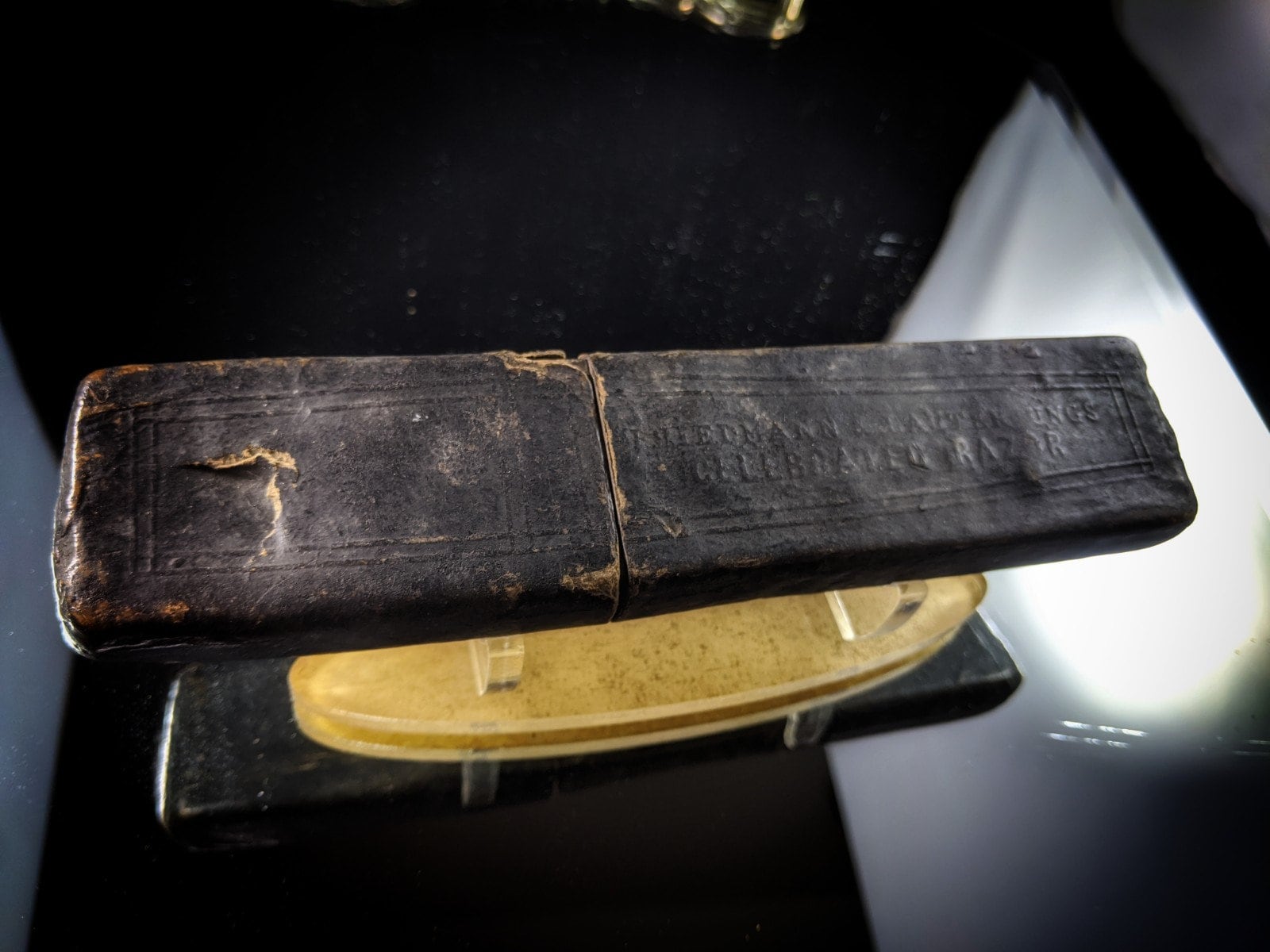 The Celebrated razor Case Vintage Straight Razor case