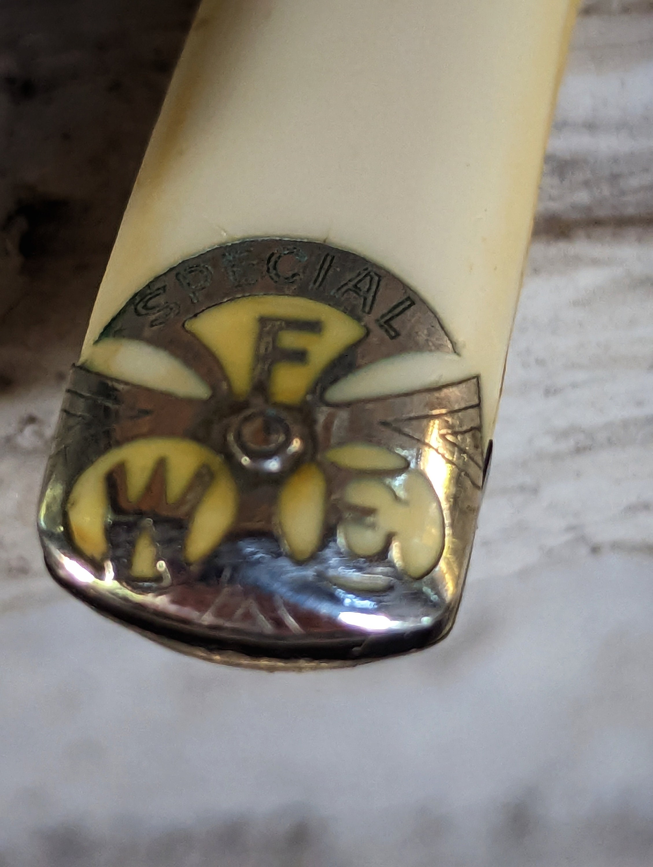 FW Engels 6/8 Shave Ready Straight Razor Fancy Ornate Scales Shave Ready