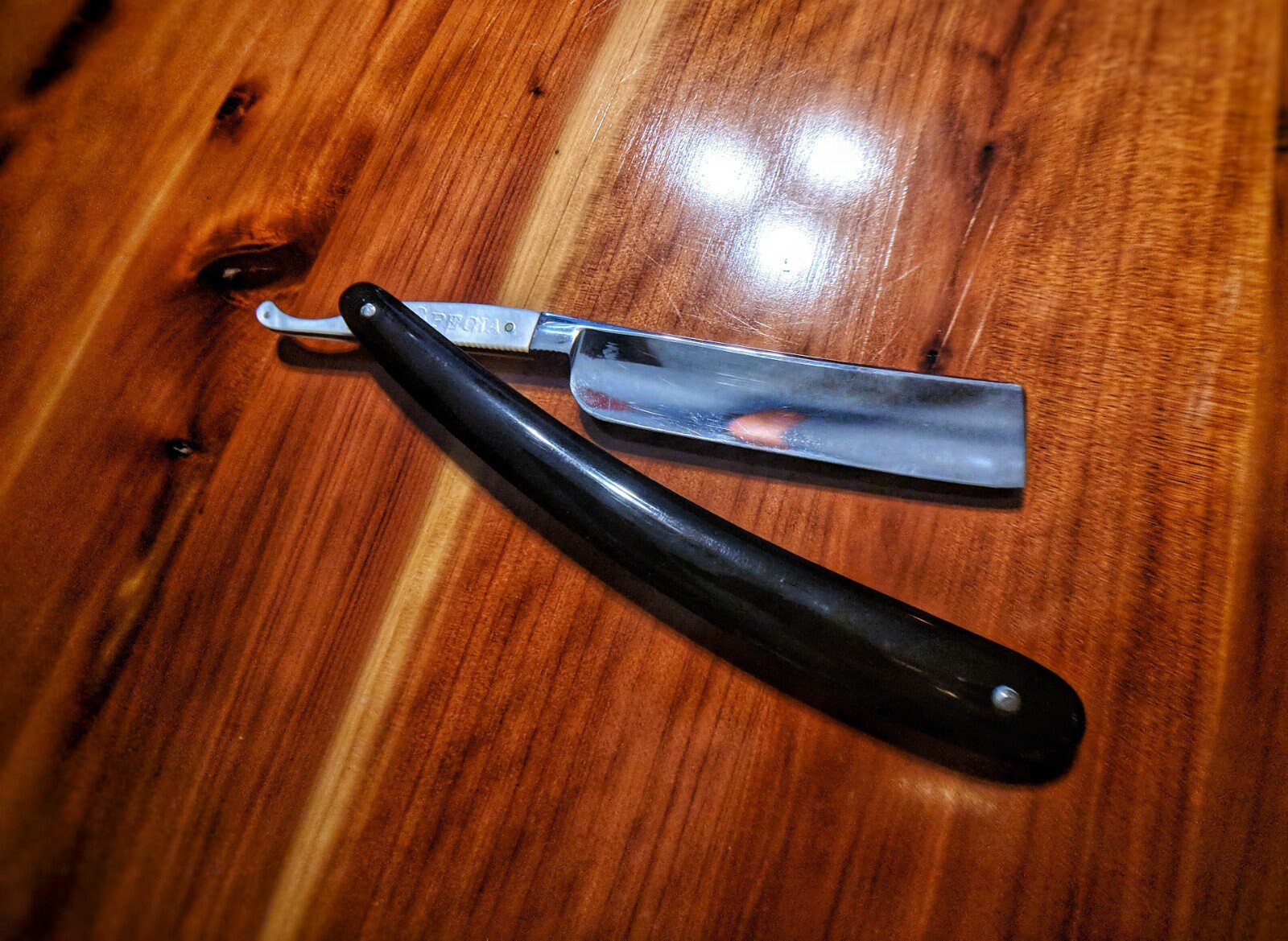 Beautiful Near Mint 11/16” Square Point Worcester Razor Company Special ...