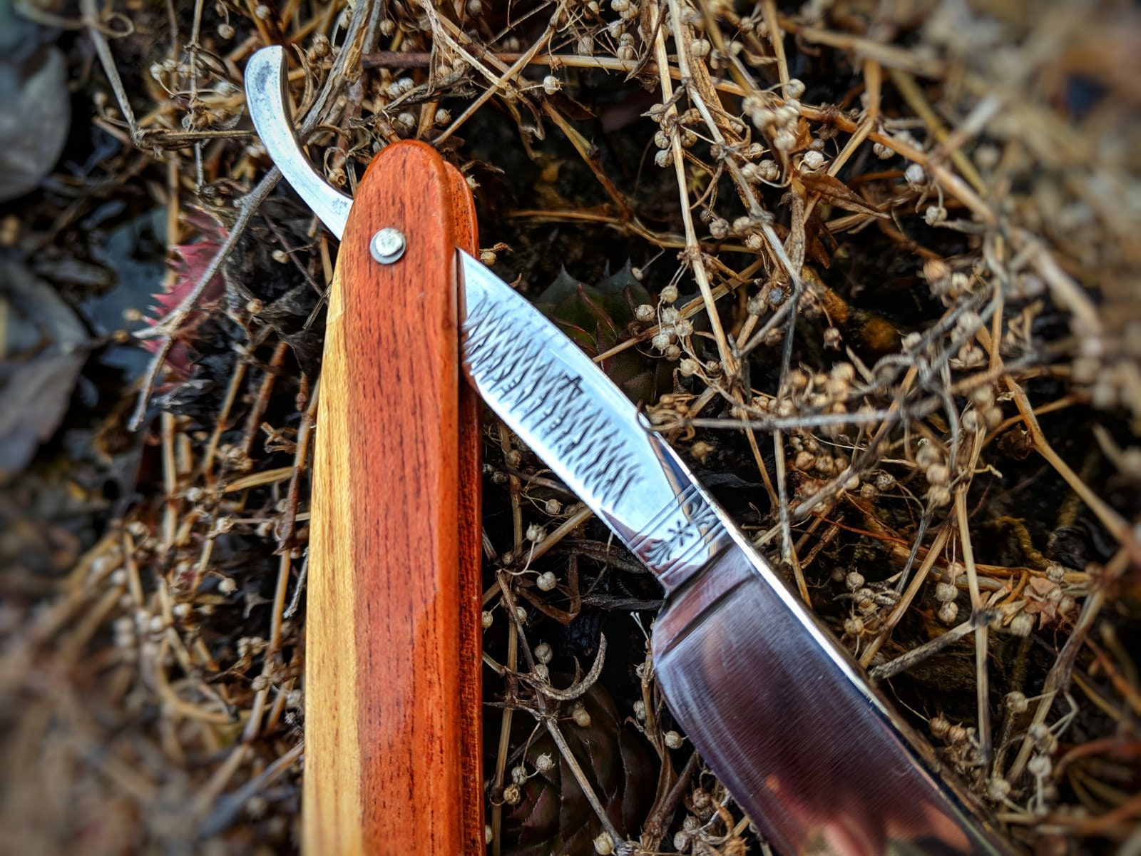 Custom scales worked tang german Straight Razor Non Plus Shave Ready
