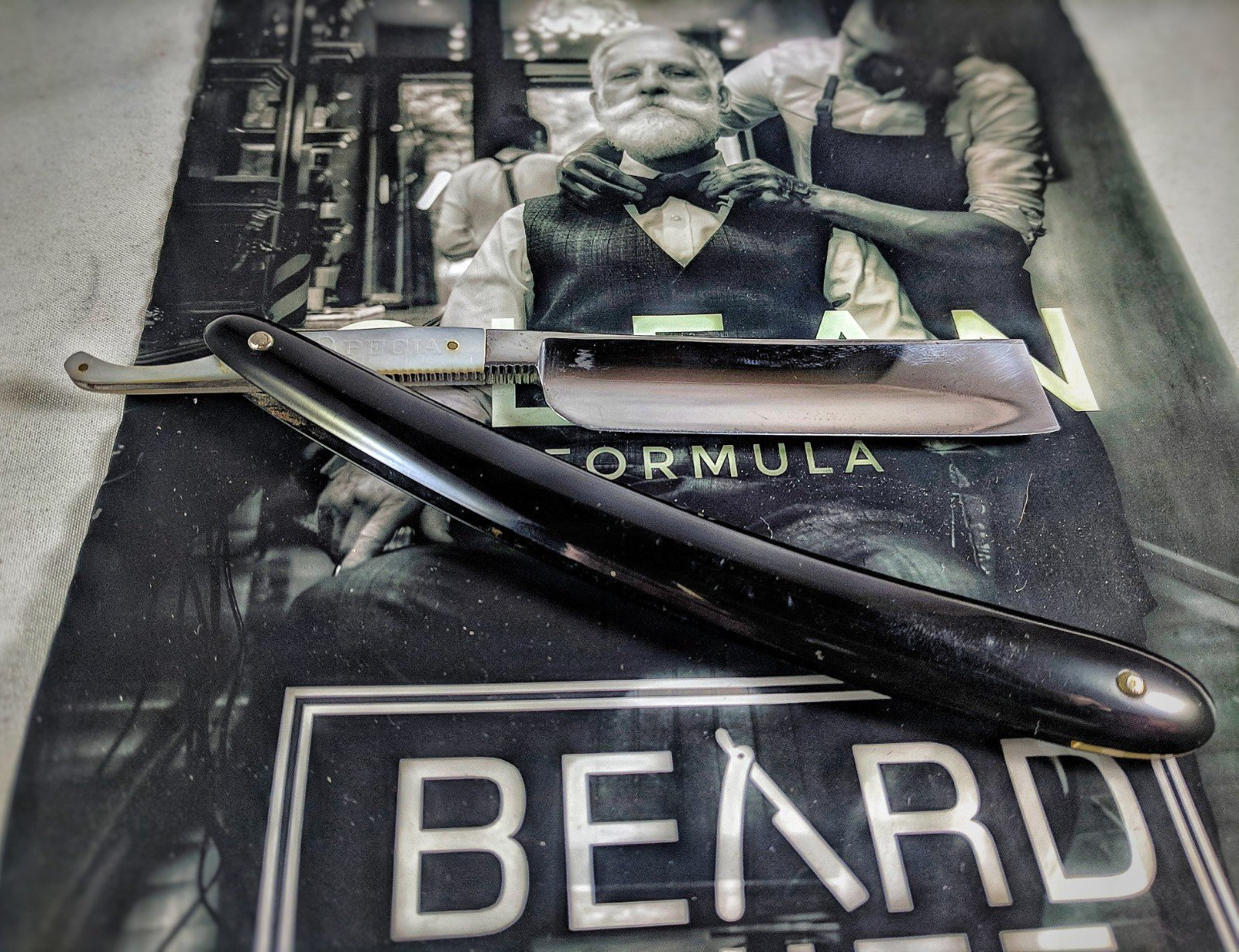 Beautiful Near Mint 11/16” Square Point Worcester Razor Company Special ...