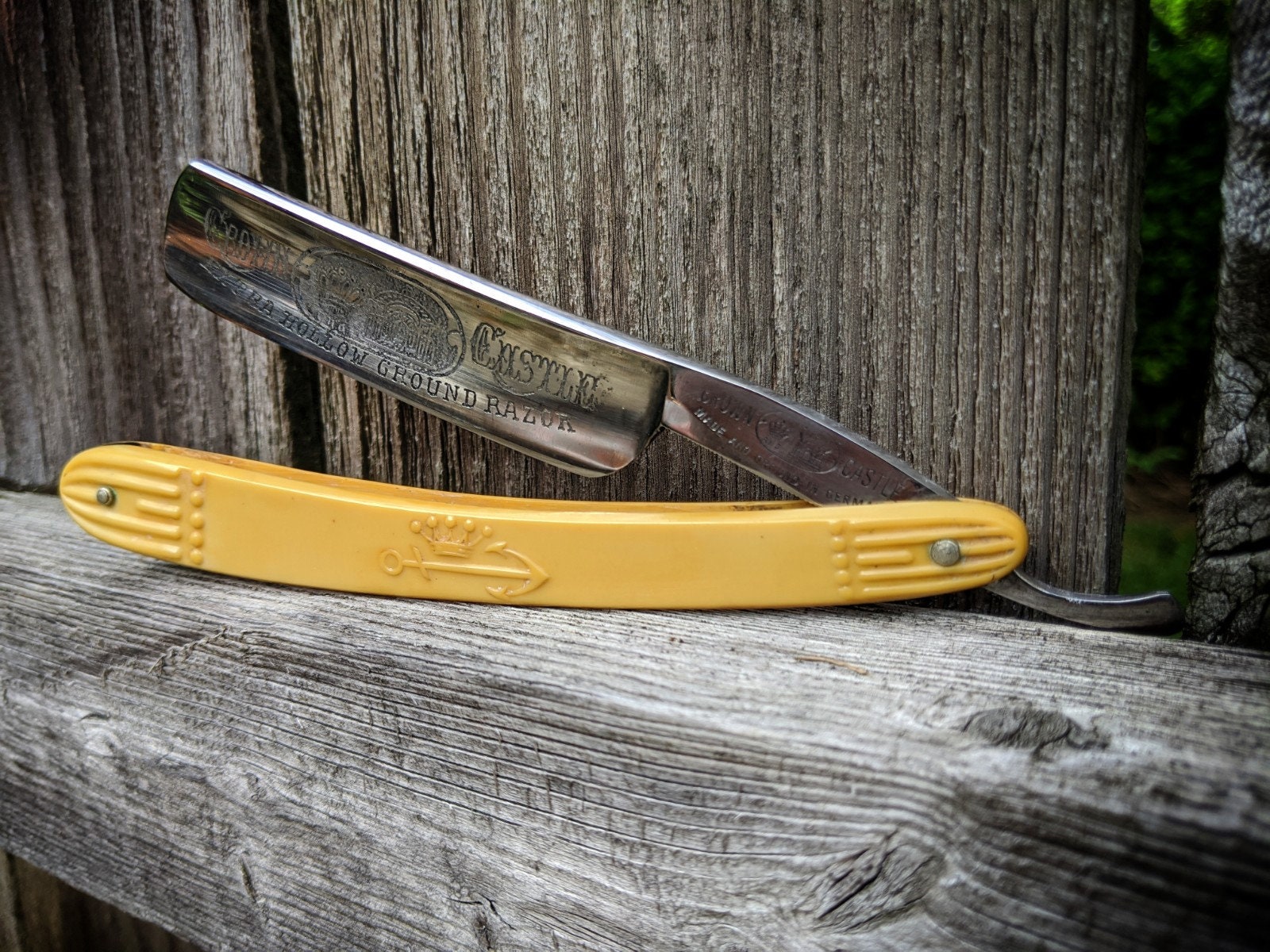 Ornate Vintage Crown and Castle Straight Razor Round point RARE