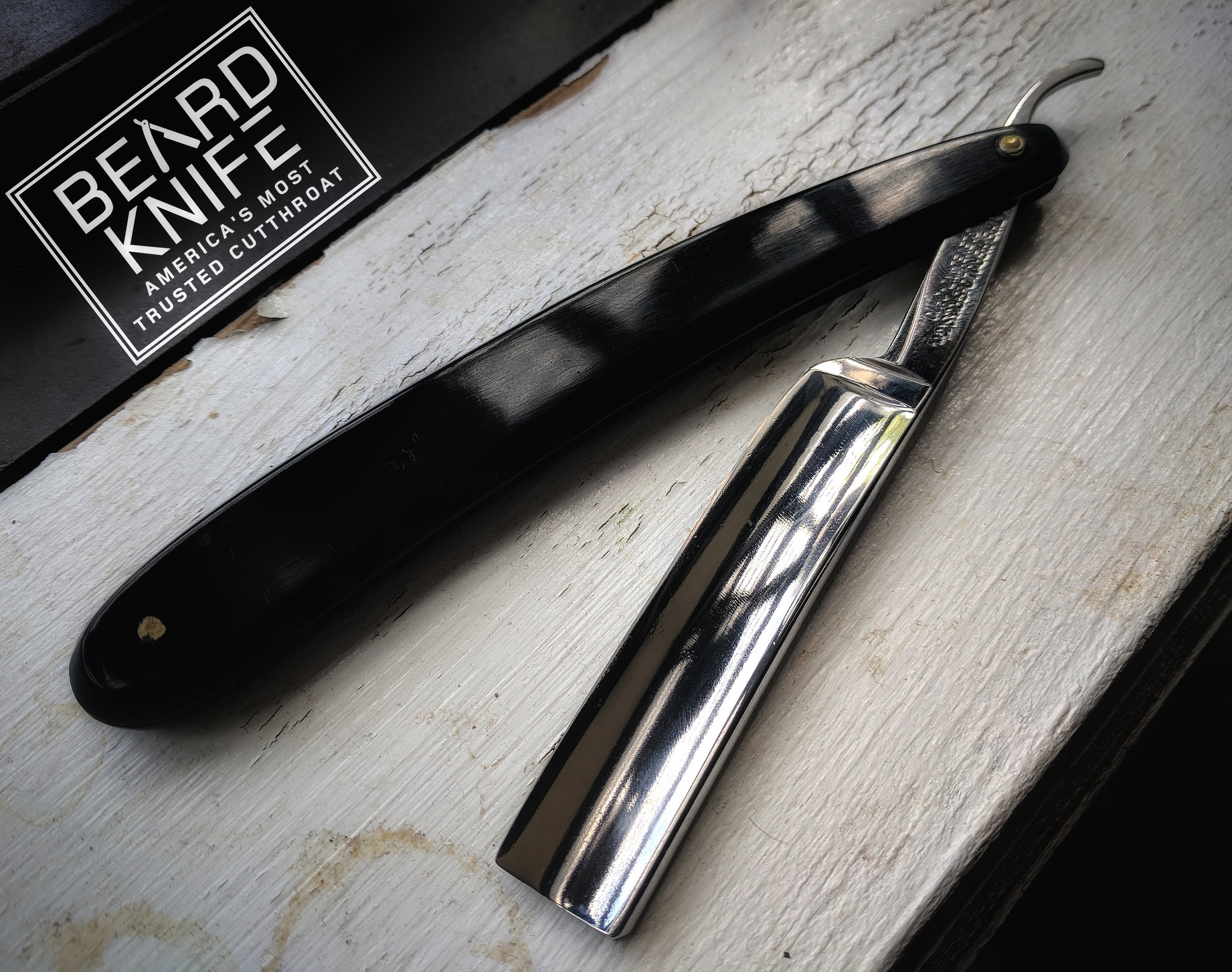 Vintage The Magnetic Straight Razor that is 5/8 wide Made in Germany ...