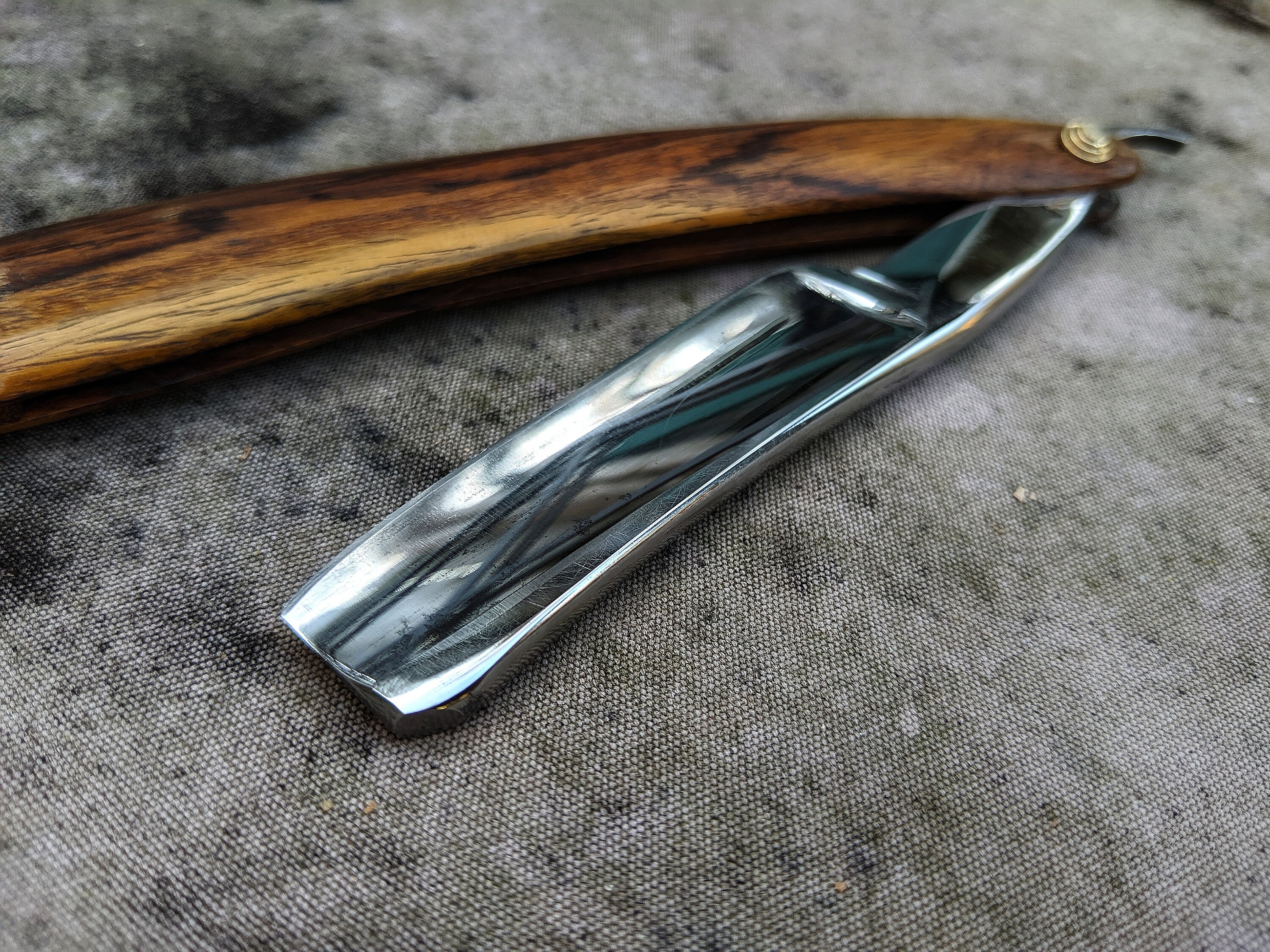 Nice Wade and Butcher Straight Razor Custom Wood Scales Antique Vintage ...