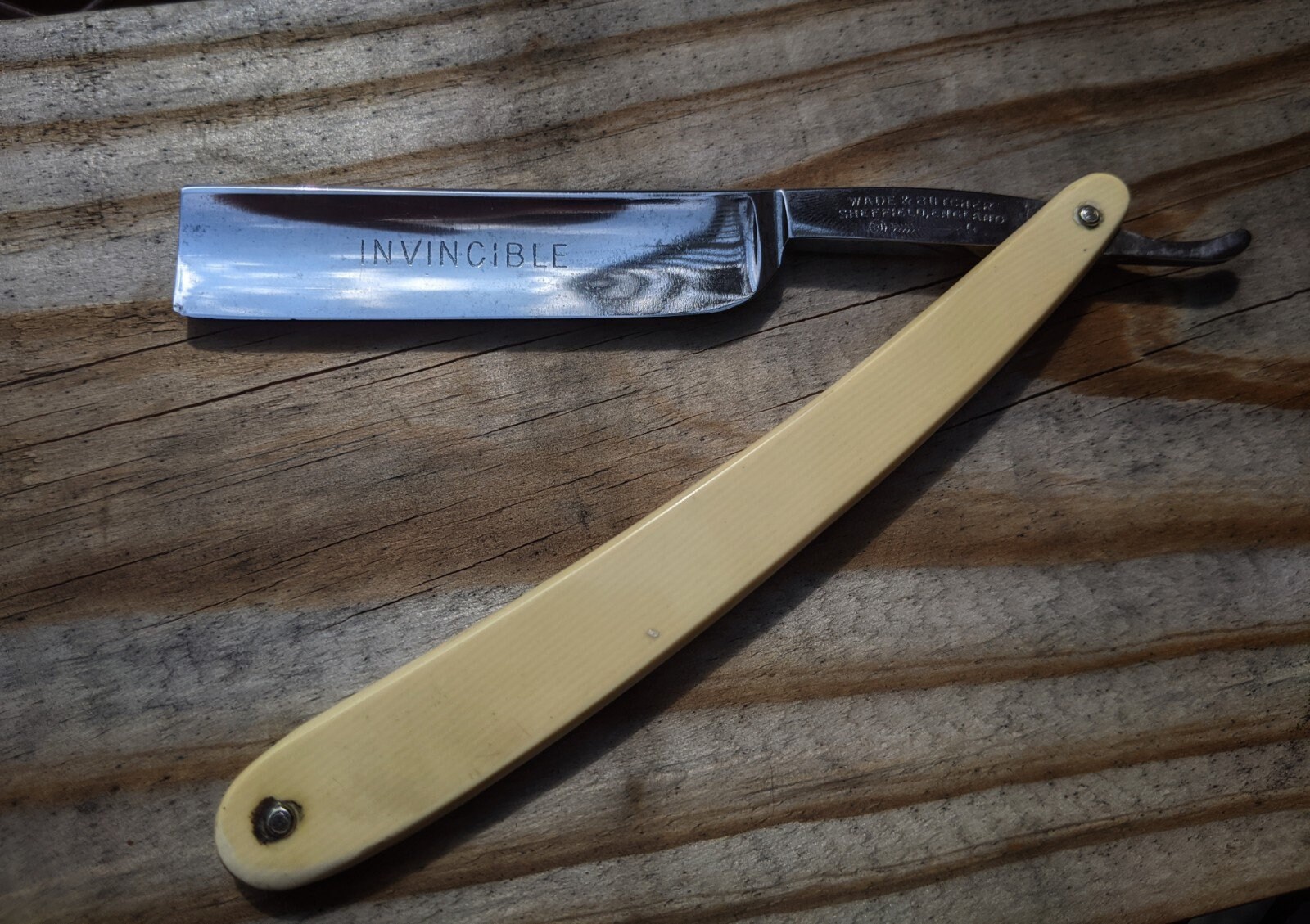 5/8 ” Wade & Butcher Invincible Straight Razor Shave Ready made ...