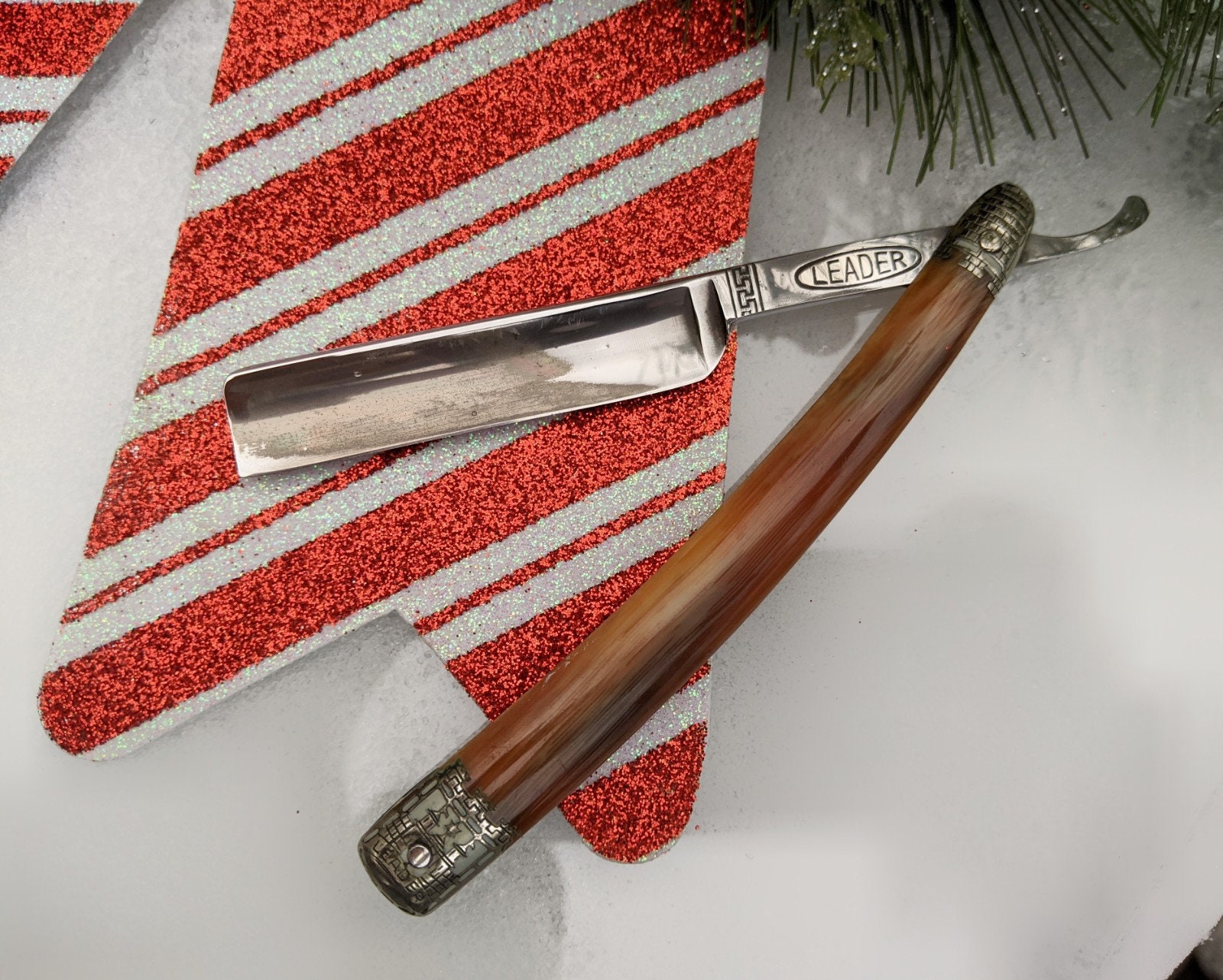 FW Engels Shave Ready Straight Razor Fancy Ornate Brass Scales