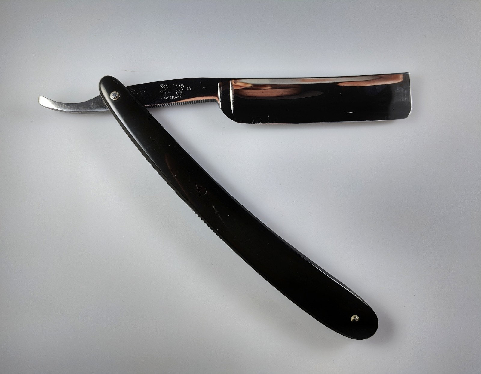 Vintage Carbo Magnetic Griffon Straight Razor 60 6/8Men's Self Care