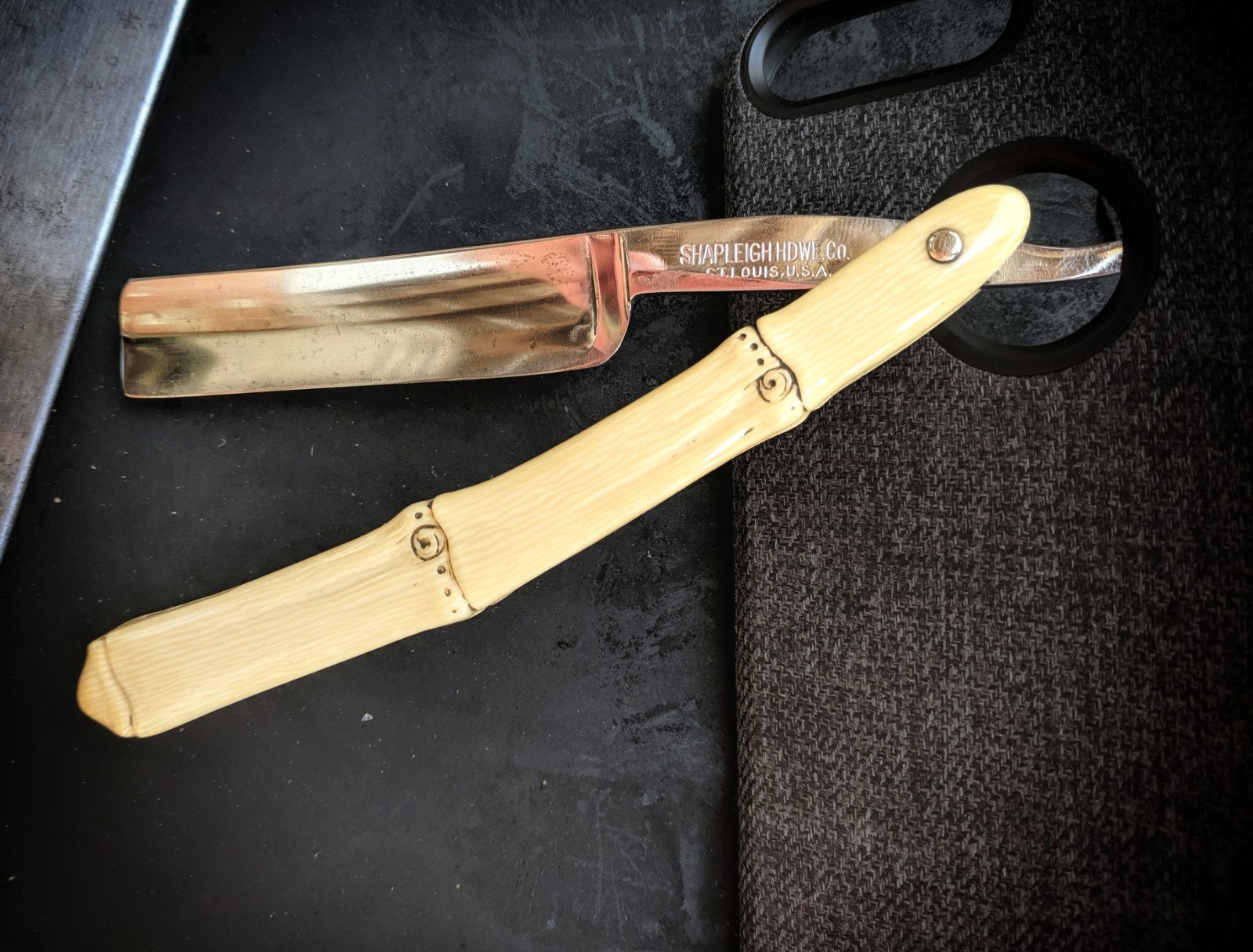 Shapleigh Hardware Co Straight Razor St. Louis 5/8 fancy