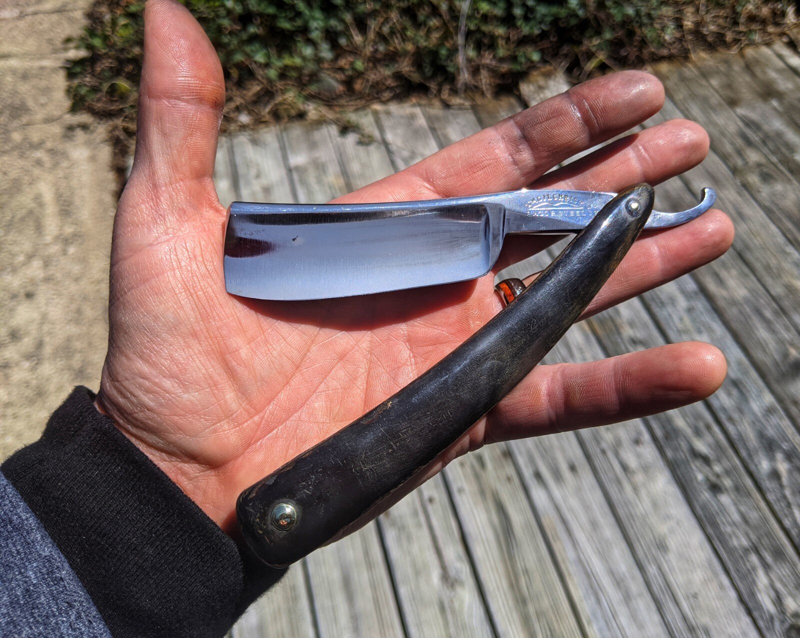 WOW 1 8/8 Vintage Wm. Gilchrist Wade and Butcher Bow Straight Razor ...