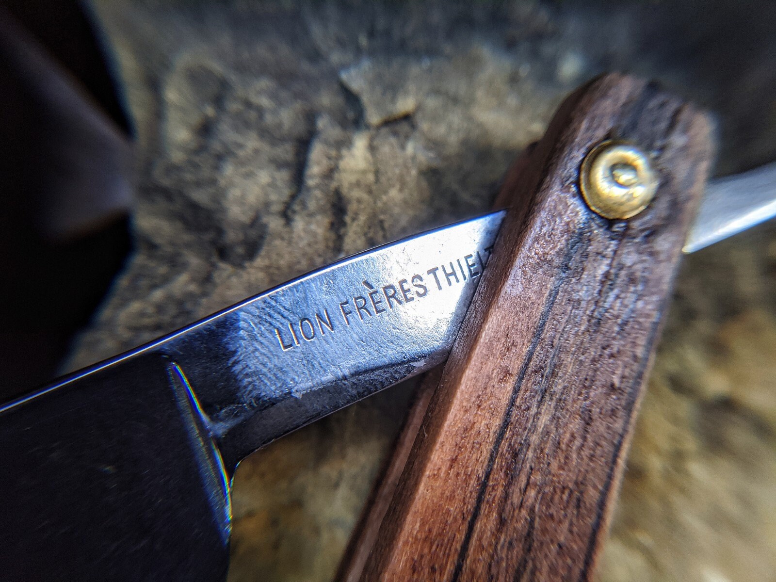 Antique French Straight Razor Lion Freres Thielt 15/16 Blade