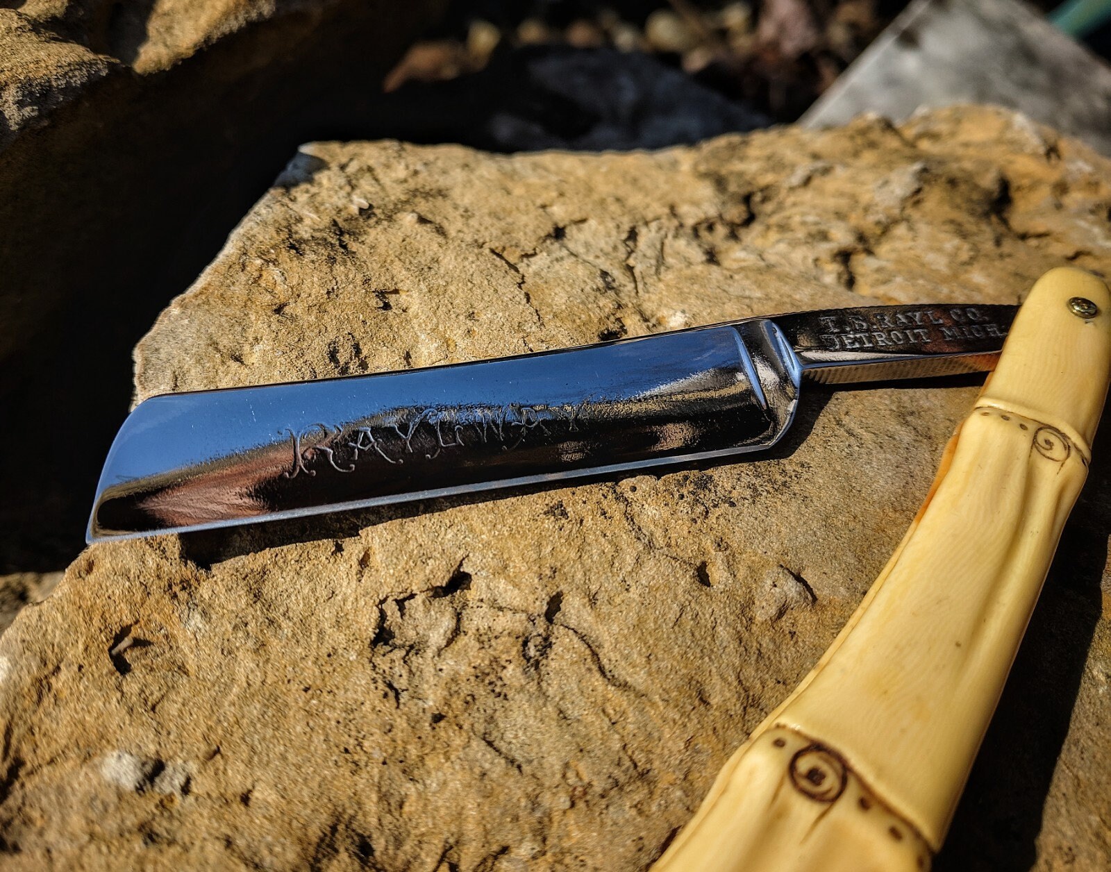 Vintage Raylway Straight Razor that is 5/8 wide and made in Germany.