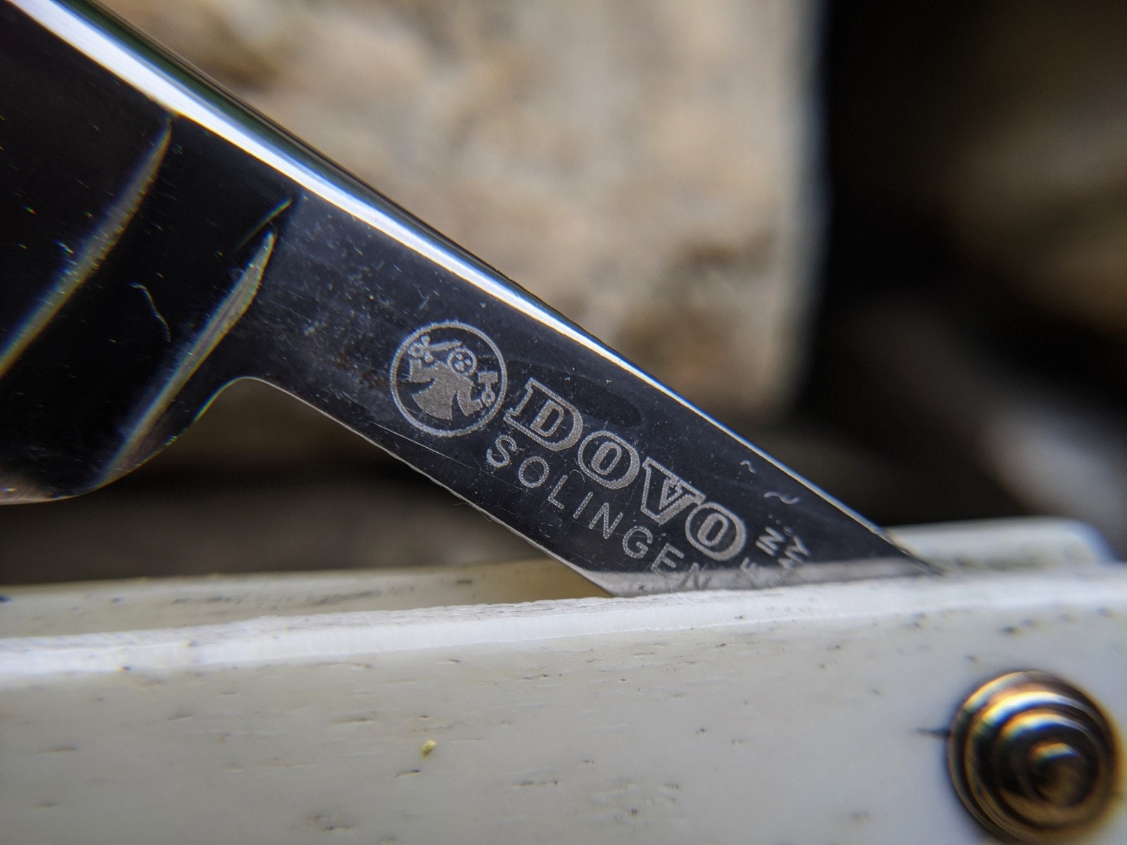 Dovo Custom Straight Razor Bone Scales brass 5/8