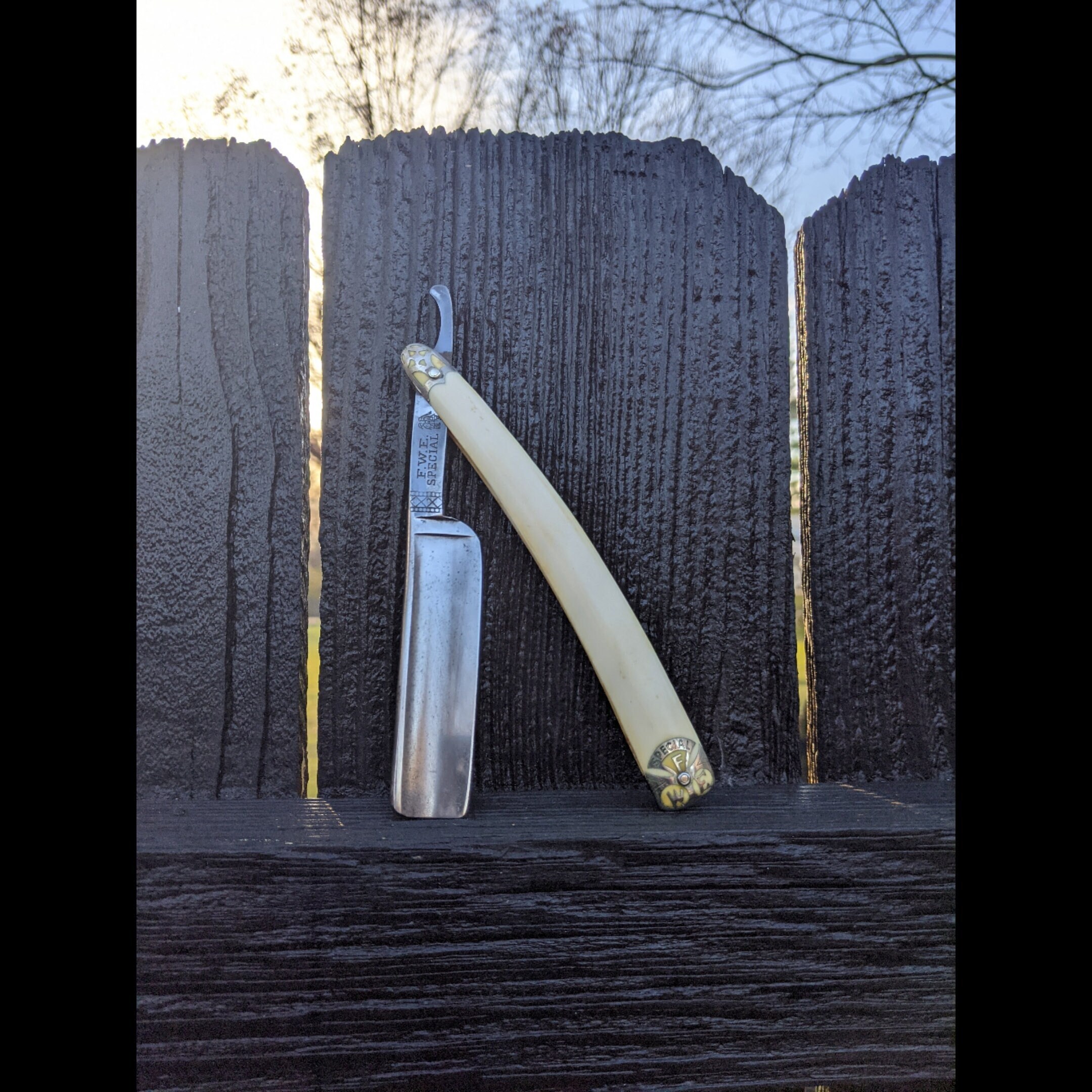 5/8 FW Engels Shave Ready Straight Razor Fancy Ornate Scales Shave Ready